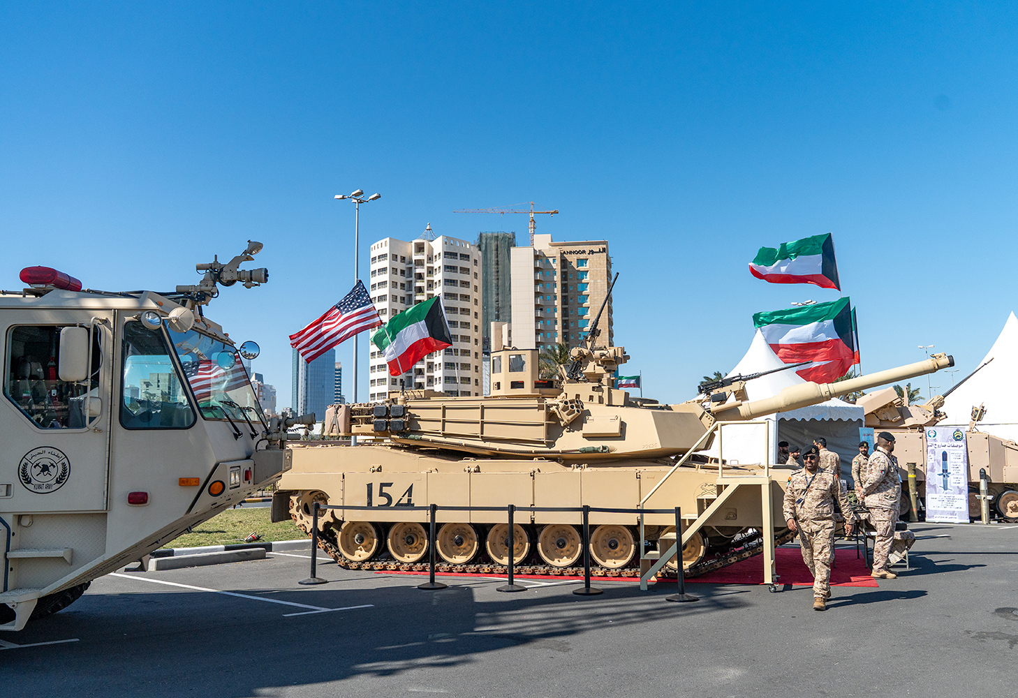 KUNA : Kuwait military exhibition celebrating nat'l holiday launches in ...