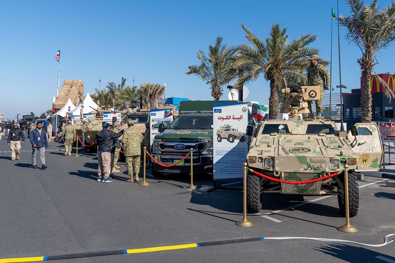 KUNA : Kuwait military exhibition celebrating nat'l holiday launches in ...