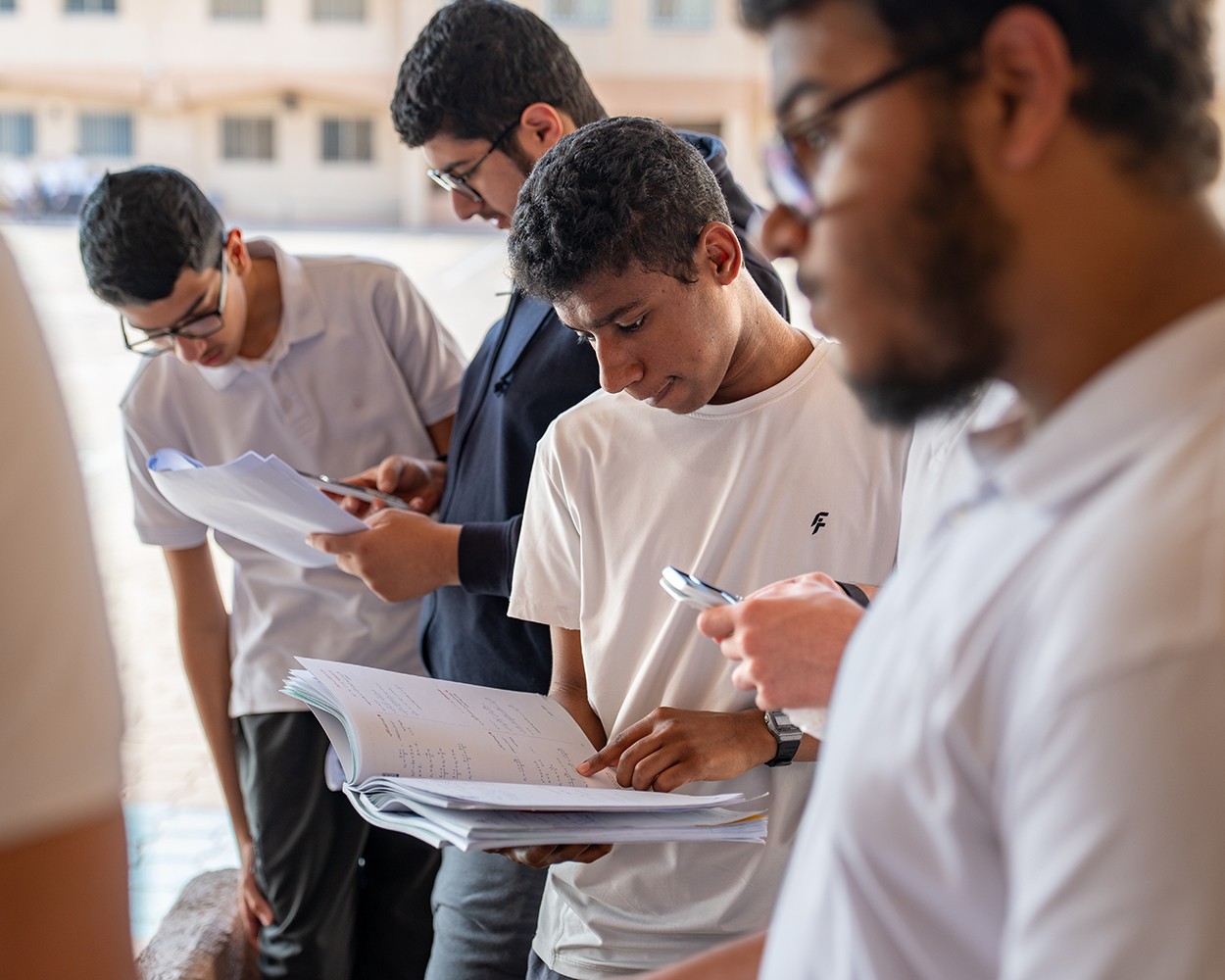 كونا : Intermediate School students start 2nd semester final exams