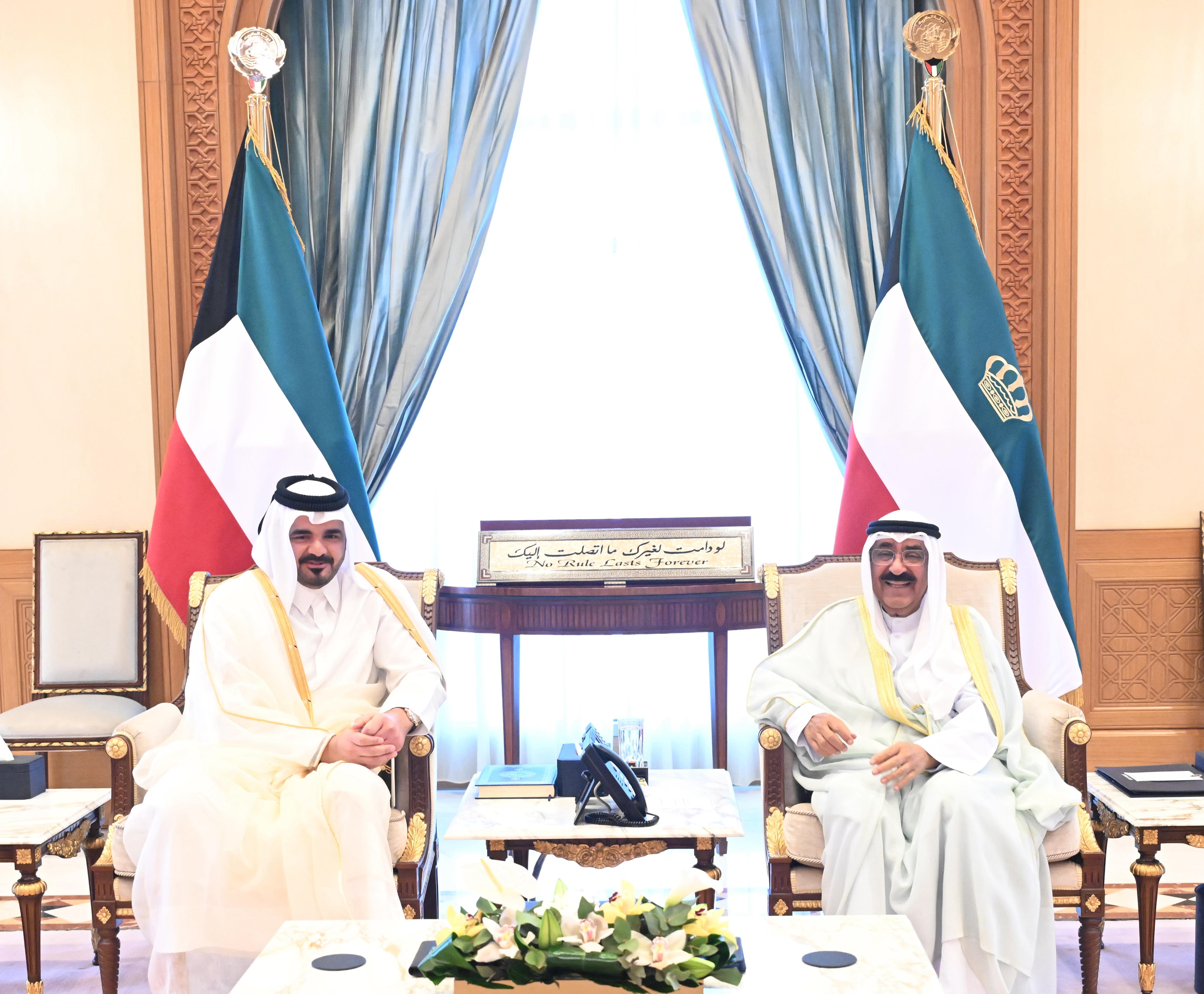 KUNA : Kuwait Amir receives letter from Qatari Amir