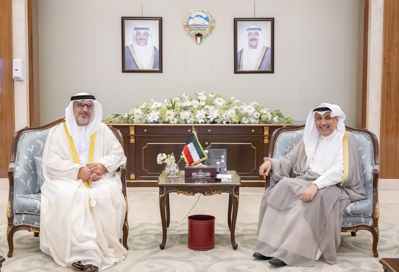 كونا : Amiri Diwan Minister, Crown Prince's Diwan Chief receive UAE Amb.